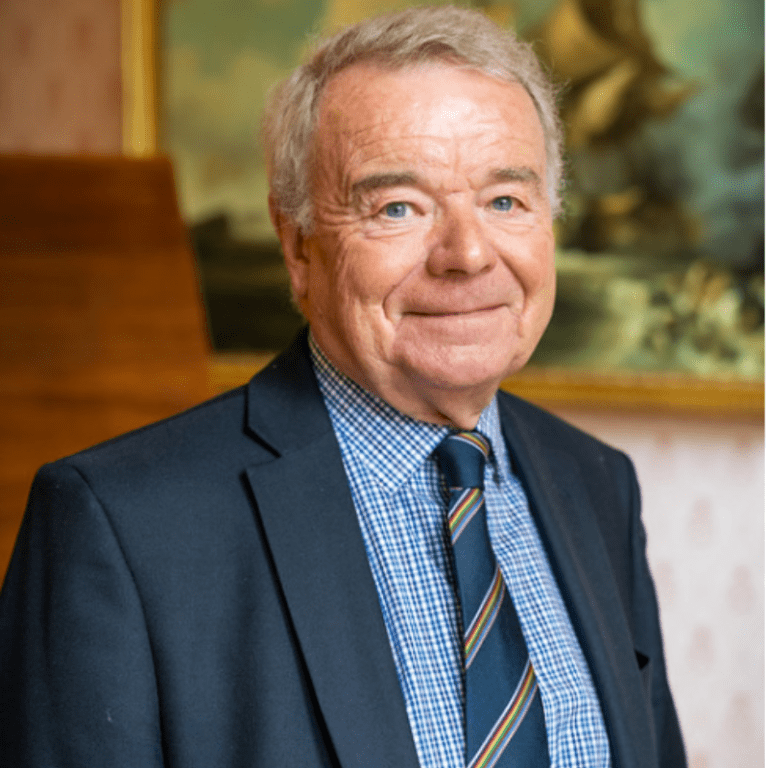 Meet The Team – The Clifton Club